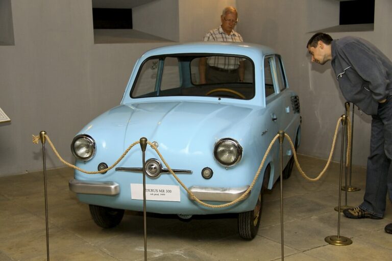 Mikrus – auto, któremu nie pozwolono dorosnąć - Muzeum Centralnego ...